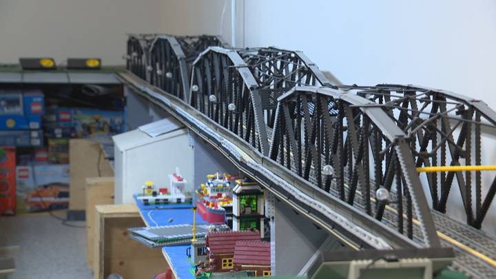 LEGO Replica of Saskatoon's Traffic Bridge Will Go On - Brick Brains