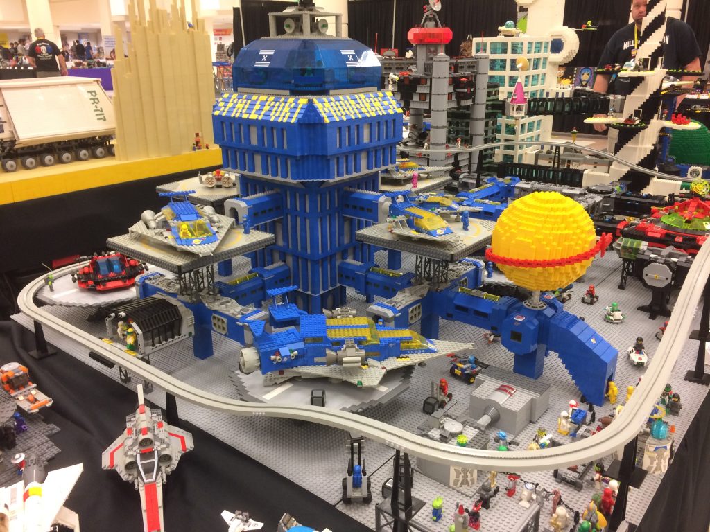 A few BrickCon 2017 Teaser Pics - Brick Brains