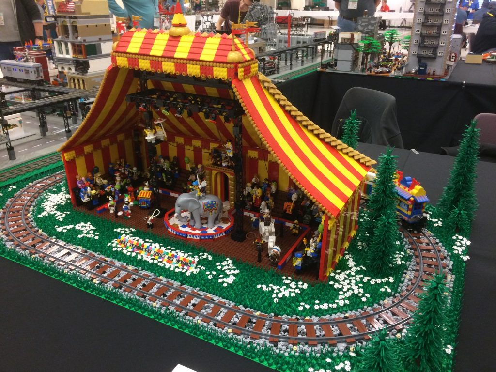 A few BrickCon 2017 Teaser Pics - Brick Brains