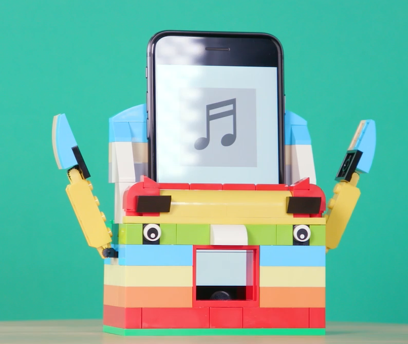 LetsBuildTogether - Build a Phone Stand - Brick Brains