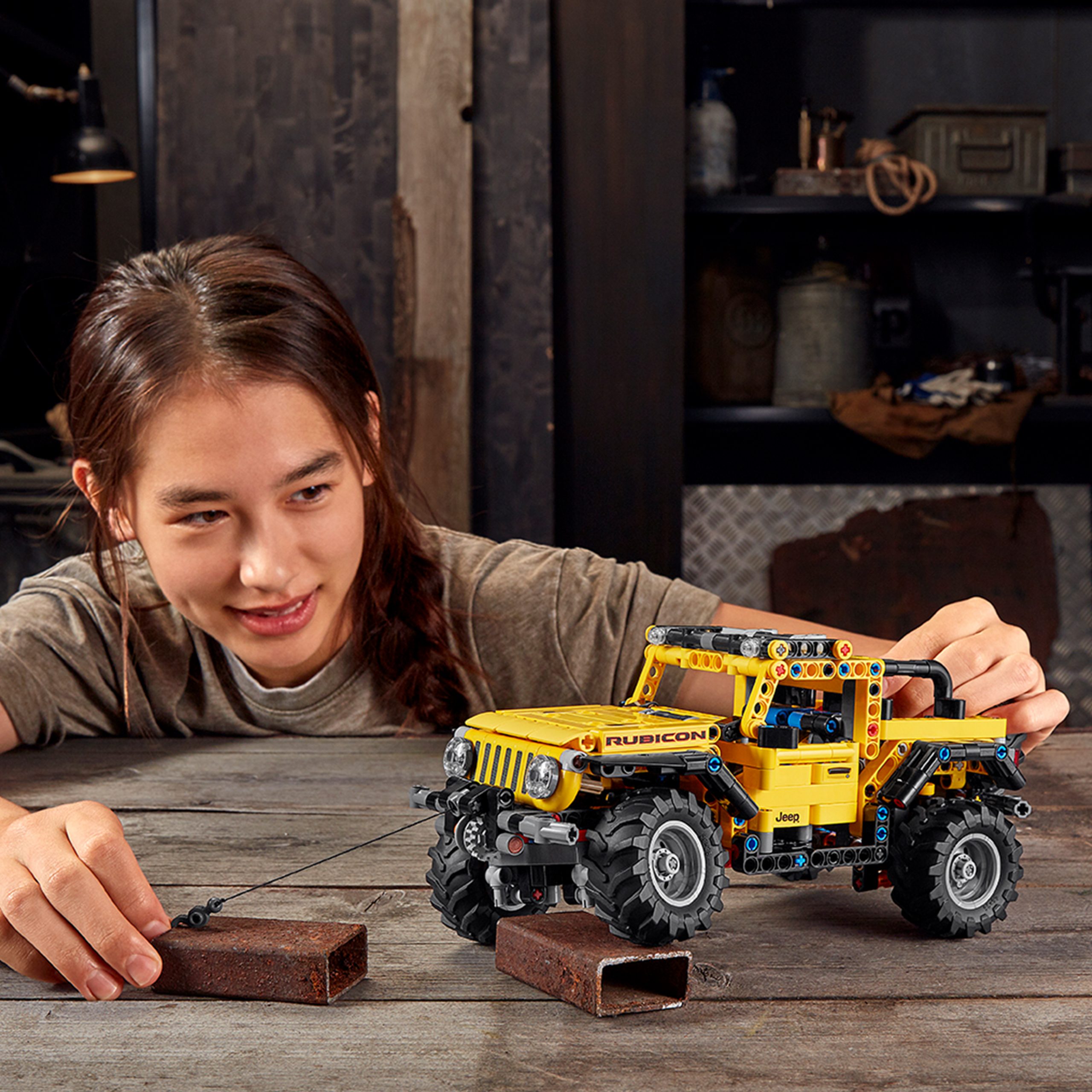 Shiny Yellow Jeep Wrangler Rubicon Revealed - Brick Brains