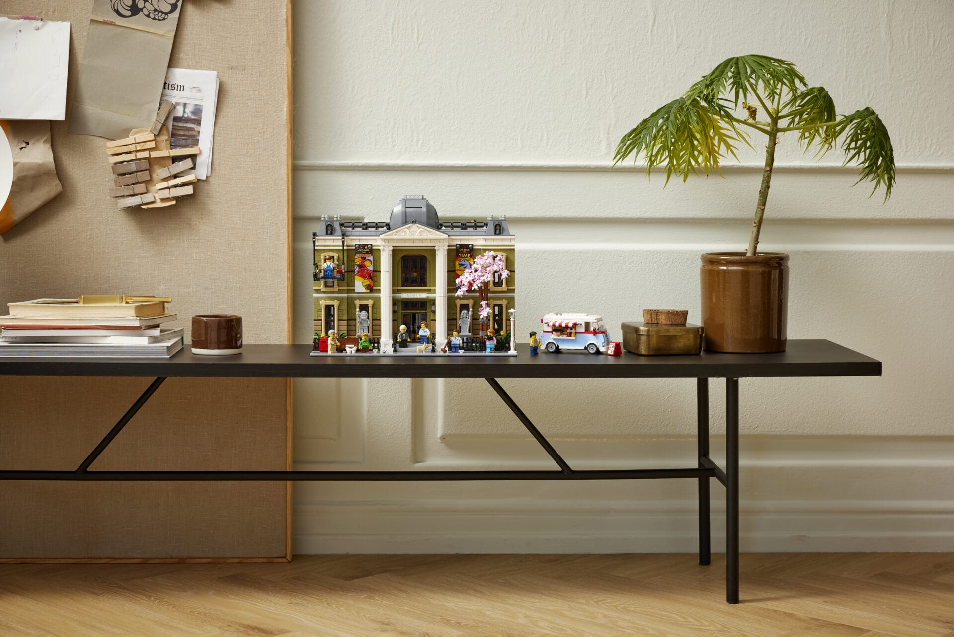 Unveiling The LEGO® Icons Natural History Museum Set: A Masterpiece of ...