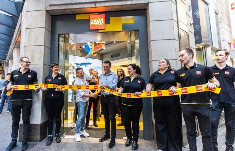 The Biggest LEGO Store Ever Just Opened in Sydney, and It's a Brick ...