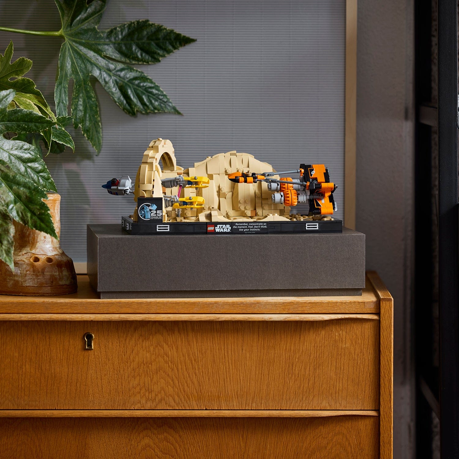 Australian LEGO Site First To Reveal 2 New Star Wars Sets - Brick Brains