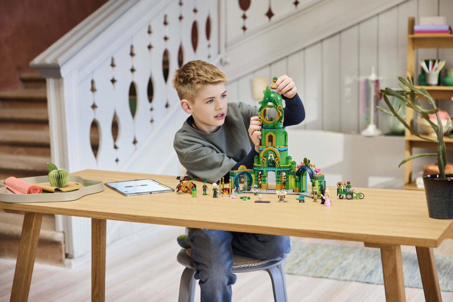 Get Ready to Defy Gravity! 4 New LEGO Wicked Sets Are Here and They're ...
