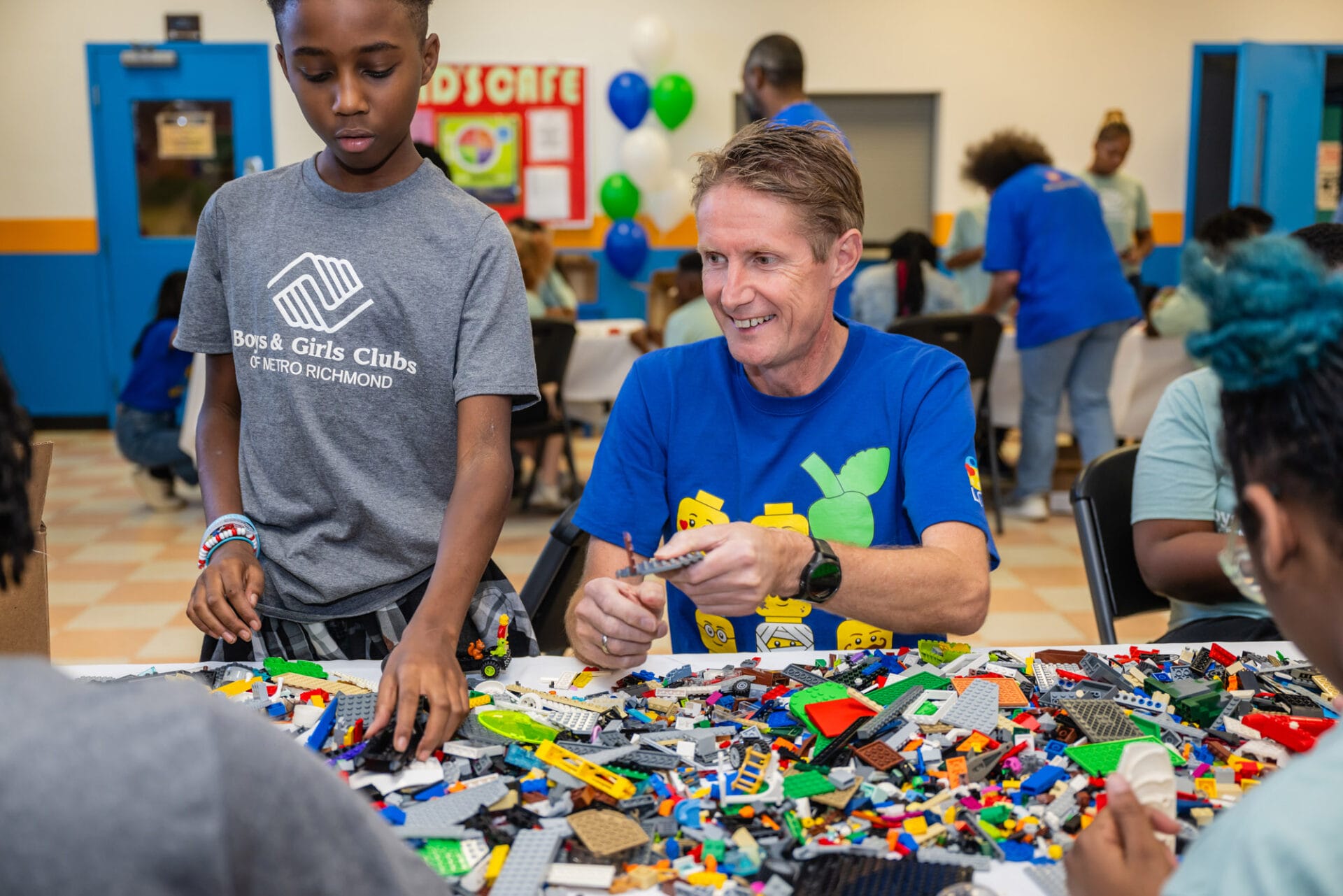 The LEGO Group celebrates five years of LEGO® Replay brick reuse ...